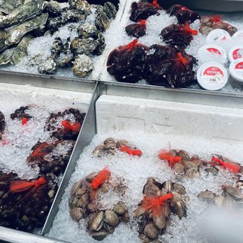 COUNTY SQUARE MARKET - Updated November 2025 - 452 Photos & 252 Reviews ...