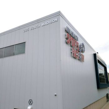 UW HEALTH SPORTS FACTORY - Updated January 2026 - 21 Photos - 305 S ...