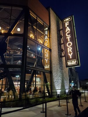 THE FACTORY - 86 Photos & 42 Reviews - 17105 N Outer 40 Rd ...