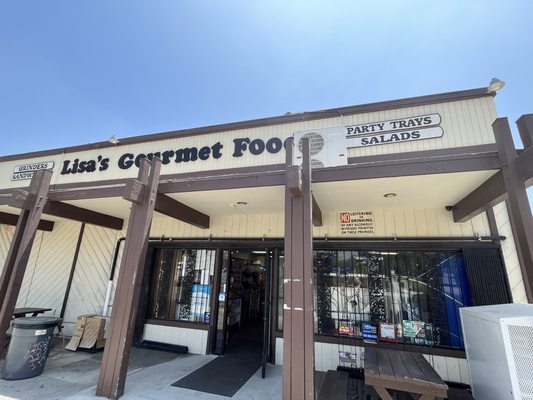LISA’S MARKET - Updated May 2026 - 95 Photos & 191 Reviews - 600 E D St ...