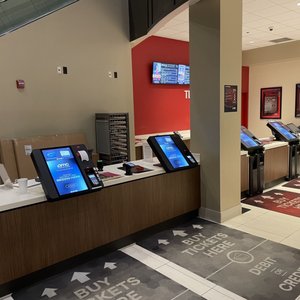 AMC DINE-IN RIO CINEMAS 18 - 161 Photos & 305 Reviews - 9811 ...