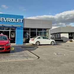 GUS REVENBERG CHEVROLET BUICK GMC LTD. - 10150 Tecumseh Road E, Windsor ...