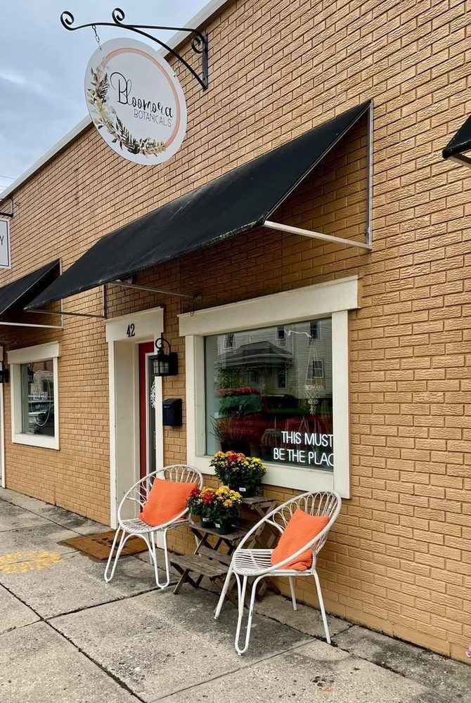 BLOOMORA BOTANICALS - Updated December 2025 - 10 Photos - 42 S 2nd St ...