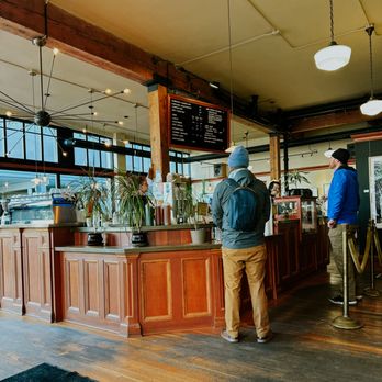 CASE STUDY COFFEE - Updated July 2025 - 739 Photos & 621 Reviews - 802 ...