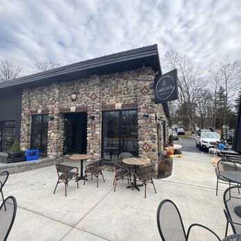 CAFE CLUB MONTVILLE - Updated December 2025 - 81 Photos & 35 Reviews ...
