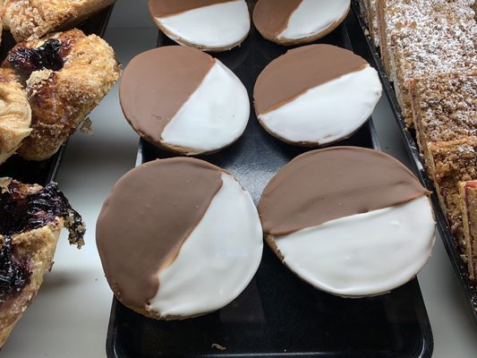 BUTTERCOOKY BAKERY - 340 Photos & 194 Reviews - 140 Plandome Rd ...