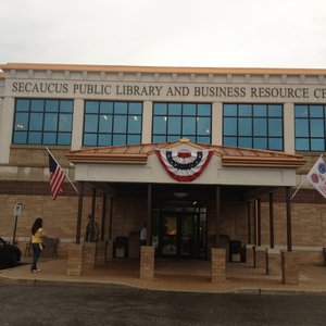 BAYONNE PUBLIC LIBRARY - Updated November 2024 - 697 Ave C, Bayonne ...