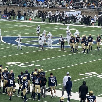 UC DAVIS HEALTH STADIUM - Updated October 2025 - 170 Photos - Davis ...