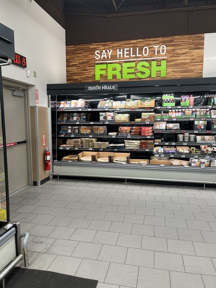 ALDI - Updated September 2025 - 23 Photos - 811 Queen St, Southington ...