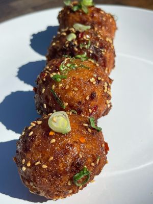 LIVE OAK TAVERN - Updated December 2025 - 10 Photos - 2463 Demere Rd ...