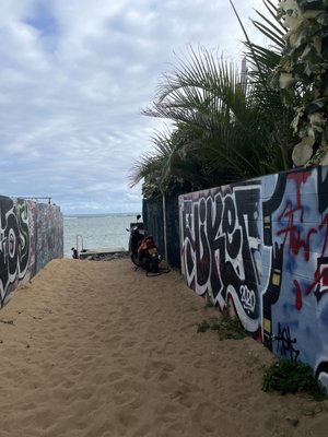 BLACK POINT - Updated October 2025 - 25 Photos - 4403 Kahala Ave ...