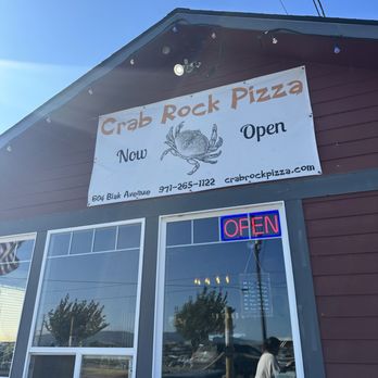 CRAB ROCK PIZZA - Updated August 2024 - 60 Photos & 66 Reviews - 604 ...