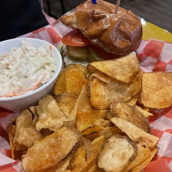 CHATTY’S TAVERN - Updated December 2025 - 22 Photos & 20 Reviews ...