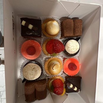 PATISSERIE DIDIER DUMAS - Updated July 2025 - 328 Photos & 308 Reviews ...