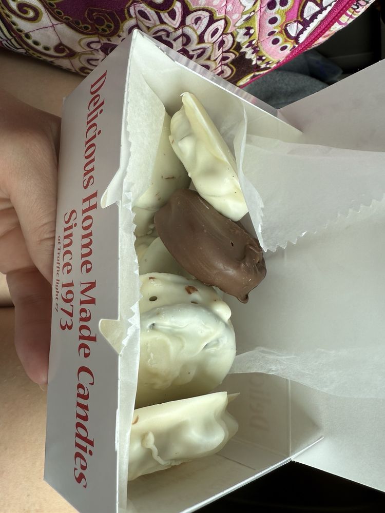 SMOKY MOUNTAIN CANDY MAKERS - Updated October 2025 - 16 Photos & 31 ...