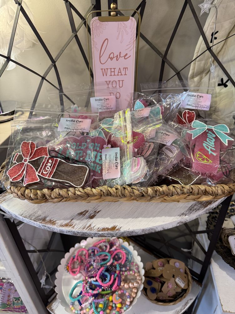 POPPY WILLOW - Updated February 2025 - Gibsonville, North Carolina ...