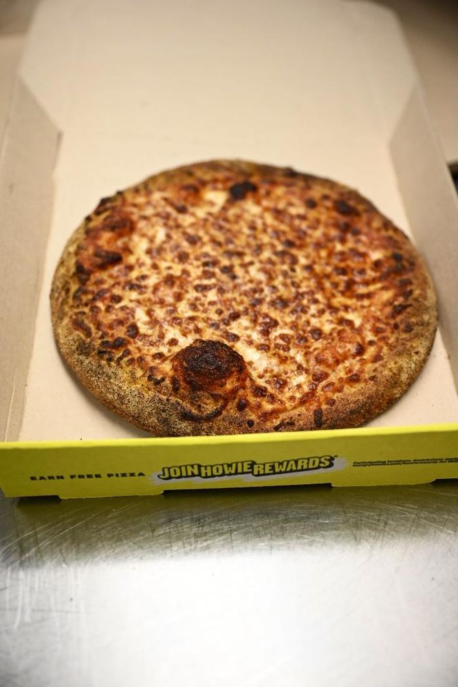 HUNGRY HOWIE’S PIZZA - Updated January 2026 - 63 Photos & 55 Verified ...