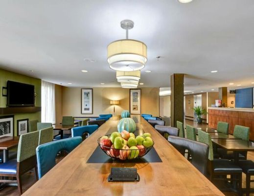 HAMPTON INN MILFORD - Updated January 2026 - 165 Photos & 72 Reviews ...