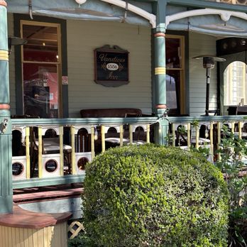 VANDIVER INN - Updated December 2025 - 48 Photos & 61 Reviews - 301 S ...