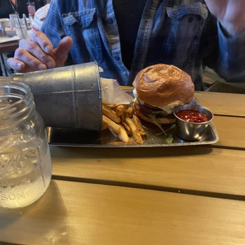 A&B KITCHEN • BAR - Updated August 2024 - 88 Photos & 135 Reviews - 115 ...