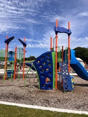 ALEXANDER PARK - Updated October 2025 - 16 Photos - 2nd Ave S, Cold ...