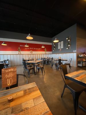 LITTLE BITTY BURGER BARN - Updated July 2024 - 466 Photos & 356 Reviews ...