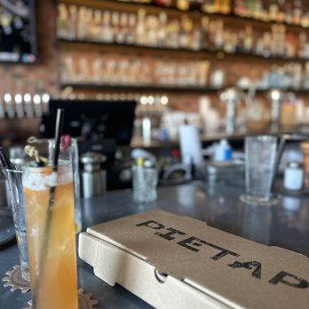 PIE TAP PIZZA WORKSHOP + BAR - Updated July 2024 - 1035 Photos & 977 ...