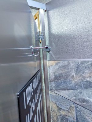 UNBRANDED TAVERN & KITCHEN - 39 Photos & 12 Reviews - 310 N Mesa St, El ...