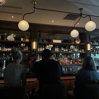 ELA - Updated December 2024 - 142 Photos & 60 Reviews - 1186 N Highland ...