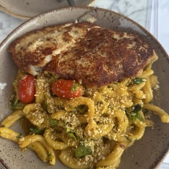 JAY LUIGI - Updated April 2025 - 159 Photos & 59 Reviews - 516 S Howard ...