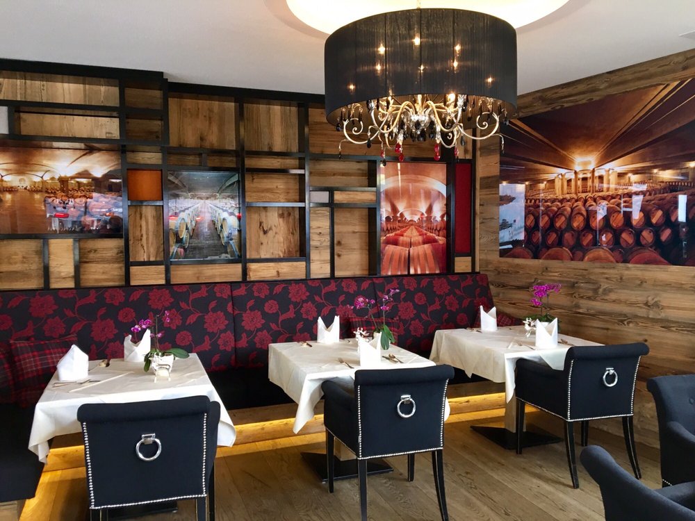 ROMANTIK HOTEL “DIE KRONE VON LECH” - 13 Photos - Lech 13, Lech am ...