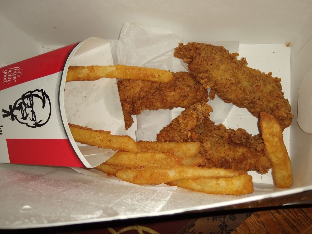 KFC - Updated December 2025 - 24 Photos & 34 Reviews - 14046 Mundy Dr ...