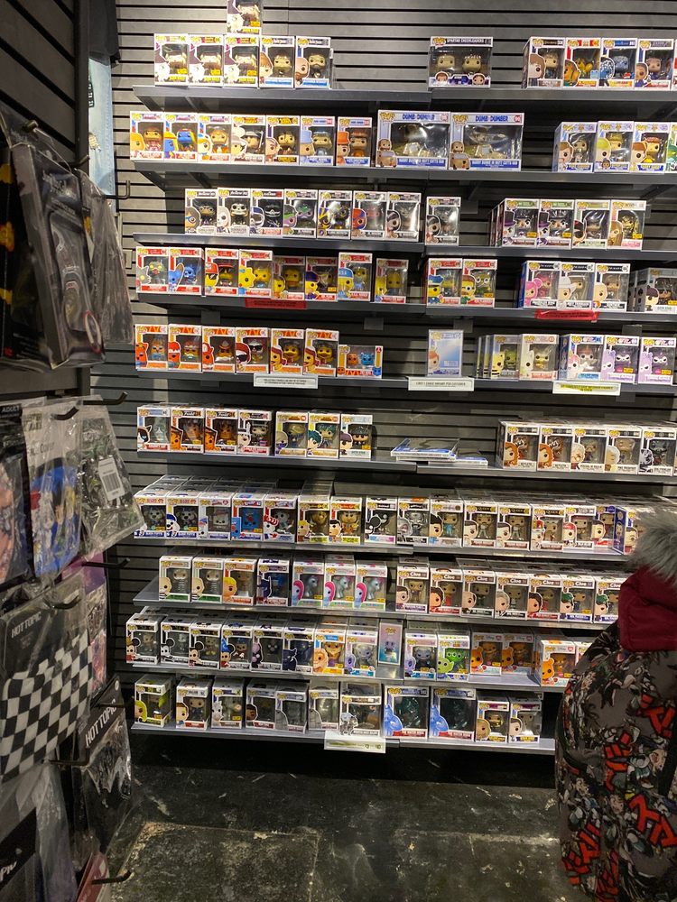 HOT TOPIC - Updated June 2025 - 5065 Main St, Trumbull, Connecticut ...