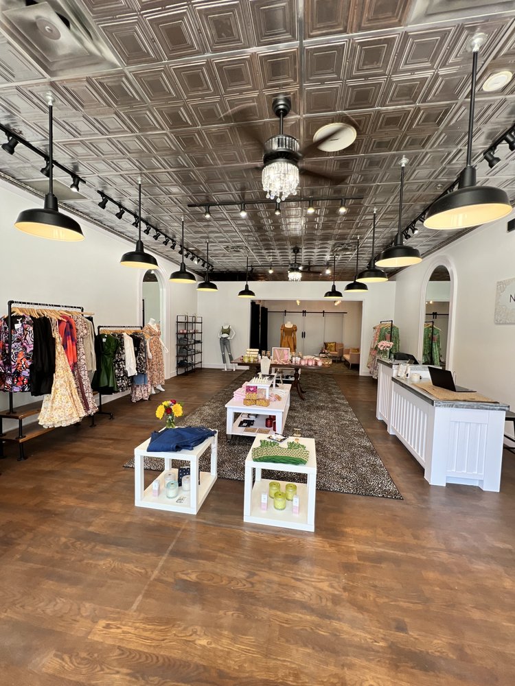 NIKKI BLAKE - Updated November 2025 - 11 Photos - 2015 Birch Road ...