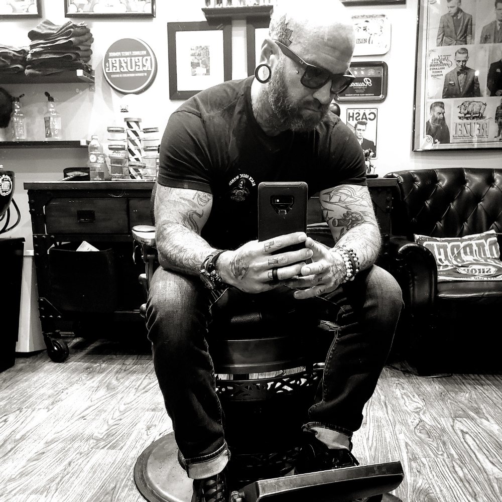 R KEELEY MASTER BARBER - Updated March 2025 - 90 Photos - 4545 West ...
