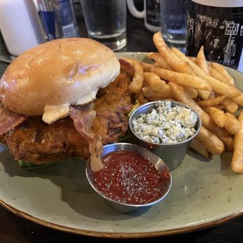 LOCAL KITCHEN - Updated March 2025 - 1983 Photos & 1370 Reviews - 1321 ...