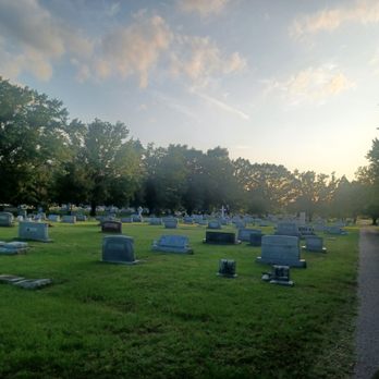FRIENDSHIP CEMETERY - Updated July 2025 - 15 Photos - 4 St, Columbus ...