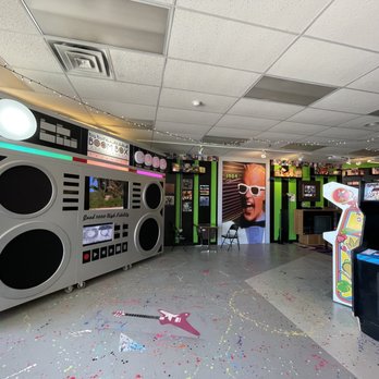 1984 BRANSON ARCADE - Updated June 2024 - 40 Photos & 29 Reviews - 4240 ...