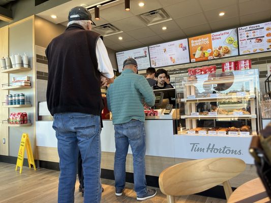 TIM HORTONS - Updated April 2025 - 39 Photos & 18 Reviews - 110 Vaughan ...