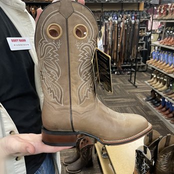 BOOT BARN - Updated September 2024 - 18 Photos & 66 Reviews - 4401 ...