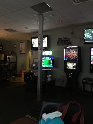 THE CADDY SHACK WEST SPORTS BAR & GRILL - Updated October 2025 - 10 ...