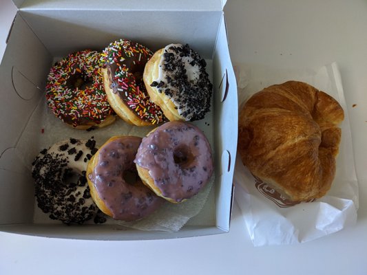 PK DONUTS - 231 Photos & 154 Reviews - 602 S Brea Blvd, Brea, CA - Yelp