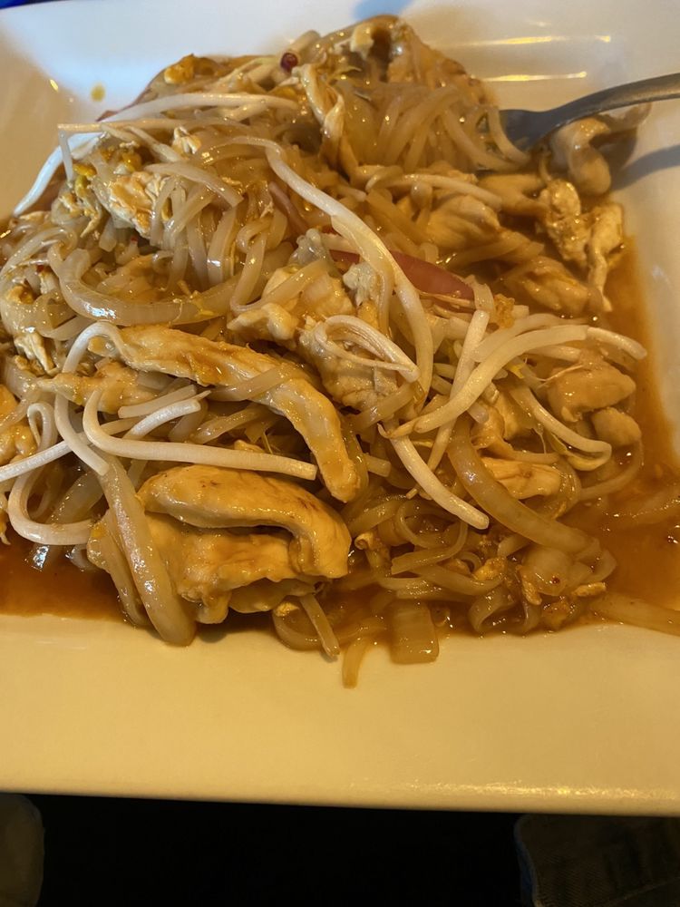 THAI KITCHEN - Updated July 2025 - 100 Photos & 101 Reviews - 1133 W S ...