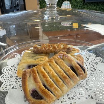 SCHAKOLAD CHOCOLATE FACTORY - Updated December 2025 - 135 Photos & 89 ...