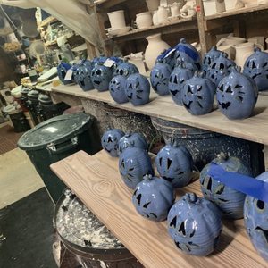 SEASON’S * CONSIGNMENT * CRAFTS * GIFTS - Updated July 2024 - 15 Photos ...