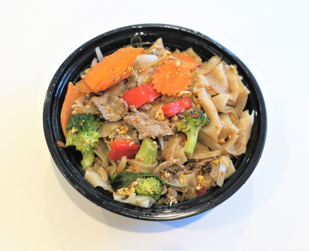 CHOK DEE THAI KITCHEN - $$ - 143 Photos & 201 Reviews - 561 Livingston ...