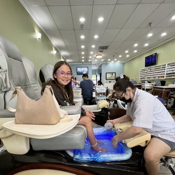 CLOVIS NAILS & SPA - Updated December 2025 - 41 Photos & 82 Reviews ...