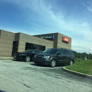 HOGAN TRUCK LEASING - Updated November 2025 - 2150 Schuetz Rd, Saint ...