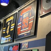 THE BLUE LINE HOCKEY BAR - 121 Photos & 214 Reviews - 529 Walnut St ...