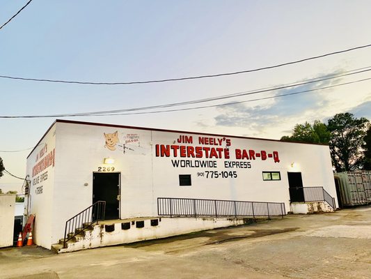 INTERSTATE BARBECUE - Updated December 2025 - 313 Photos & 441 Reviews ...